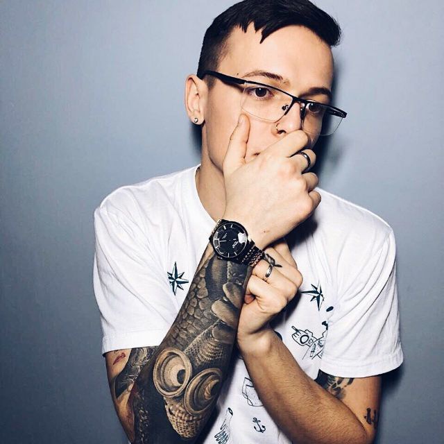Telegram channel "Kalashnikov Tattoo" — @kazan_tattoo — TGStat