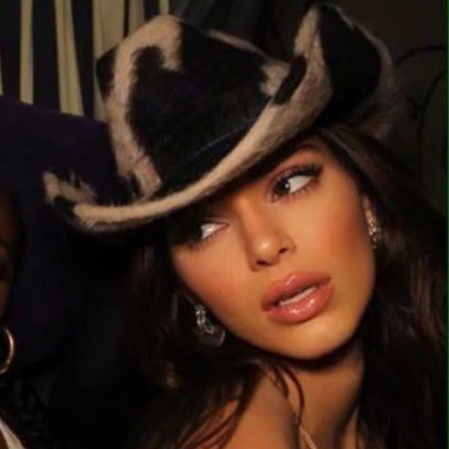 Telegram-канал "📛💎Chloe Hill💎📛" — @ChloeHillArtist — TGStat